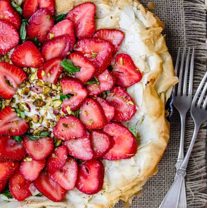 Baklava Cheesecake - The Mediterranean Dish