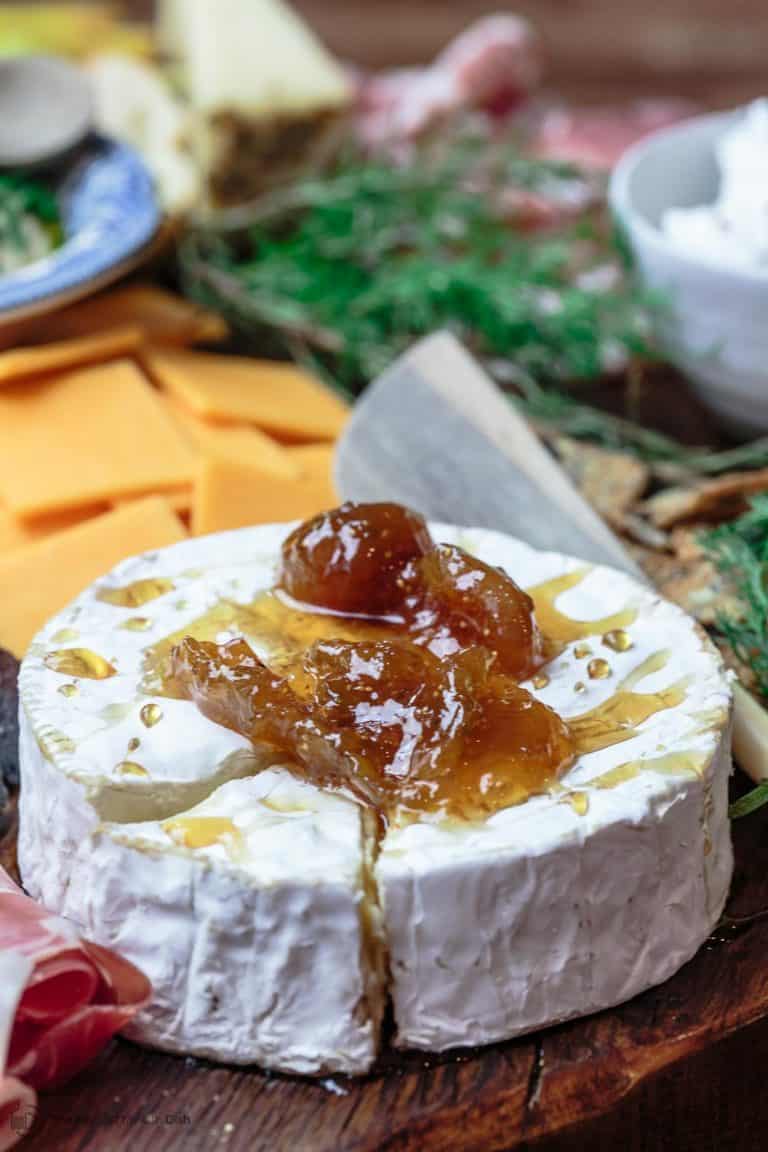 How to Make the BEST Cheese Board: A Complete Guide - The Mediterranean ...