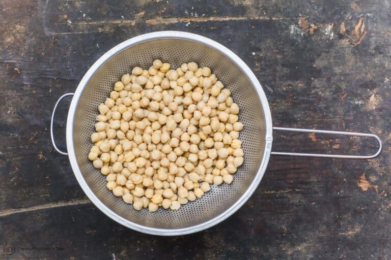 Crispy Roasted Chickpeas | The Mediterranean Dish