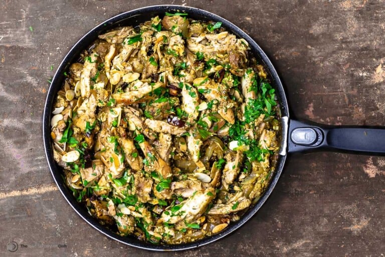 Best Pastilla Recipe (Skillet Chicken Pie) - The Mediterranean Dish