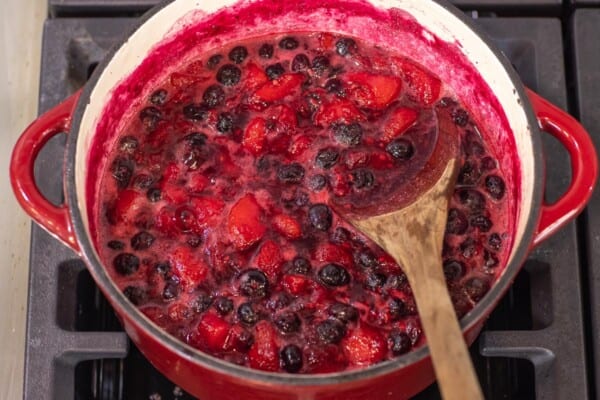 5-Ingredient Berry Compote (2 Ways) | The Mediterranean Dish