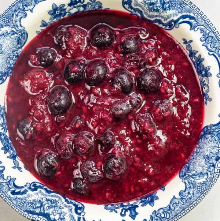 5-Ingredient Berry Compote (2 Ways) | The Mediterranean Dish