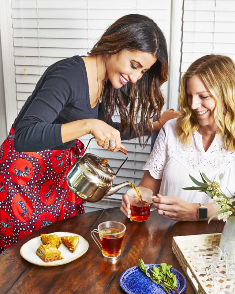 Arabic Tea Recipe with Fresh Mint | The Mediterranean Dish