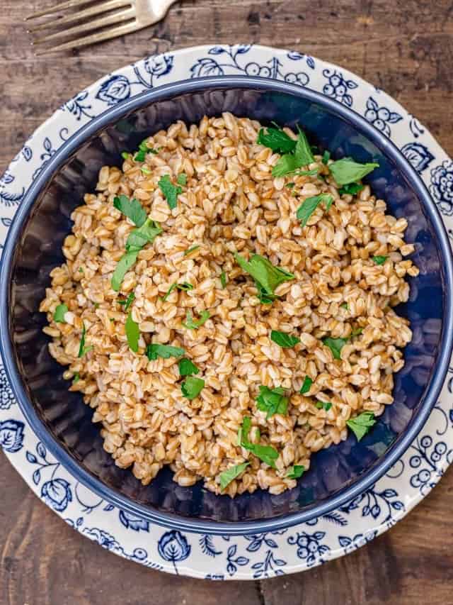 What is Farro? And How to Cook it! - The Mediterranean Dish