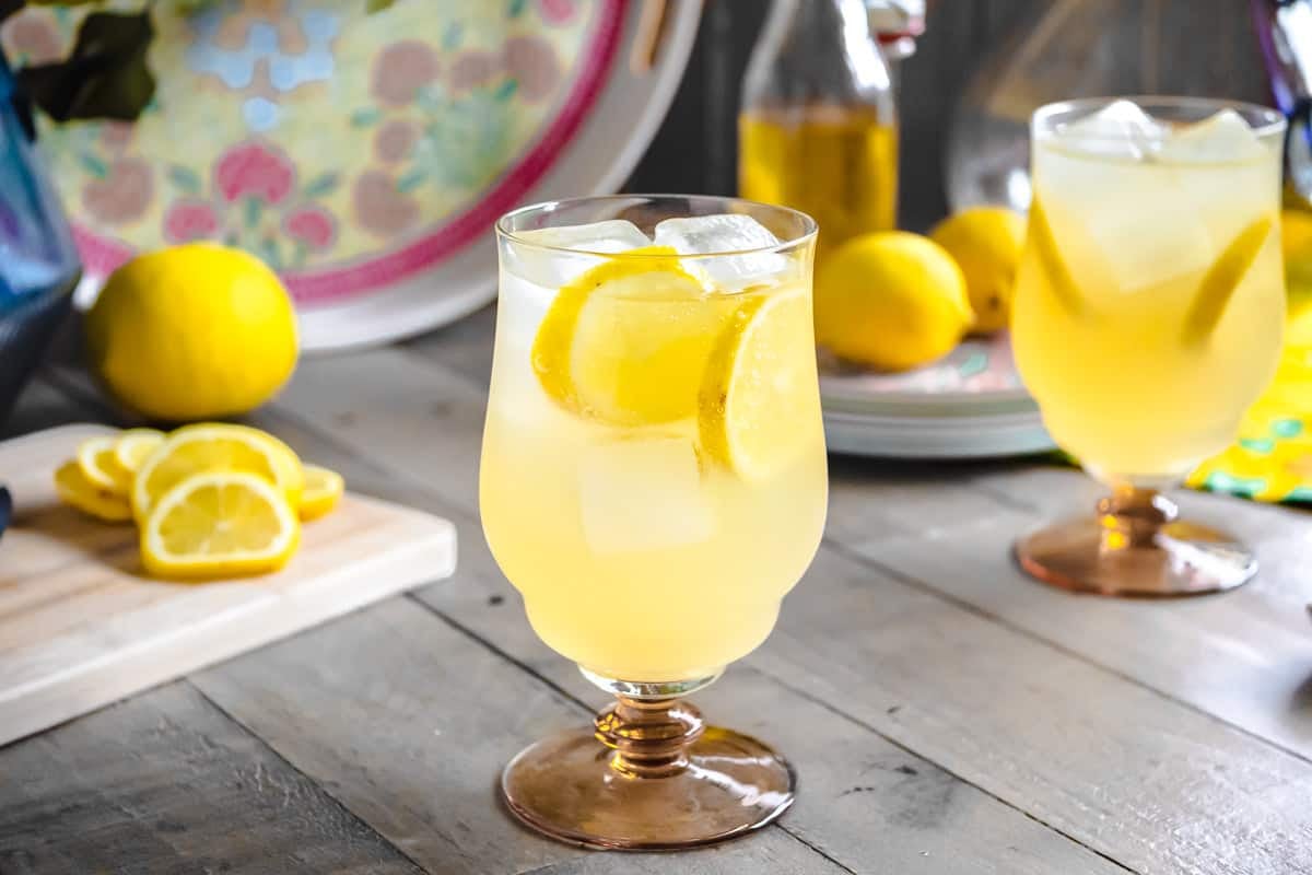 Limoncello Spritz | The Mediterranean Dish