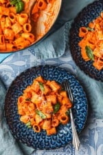 Roasted Red Pepper Pasta | The Mediterranean Dish