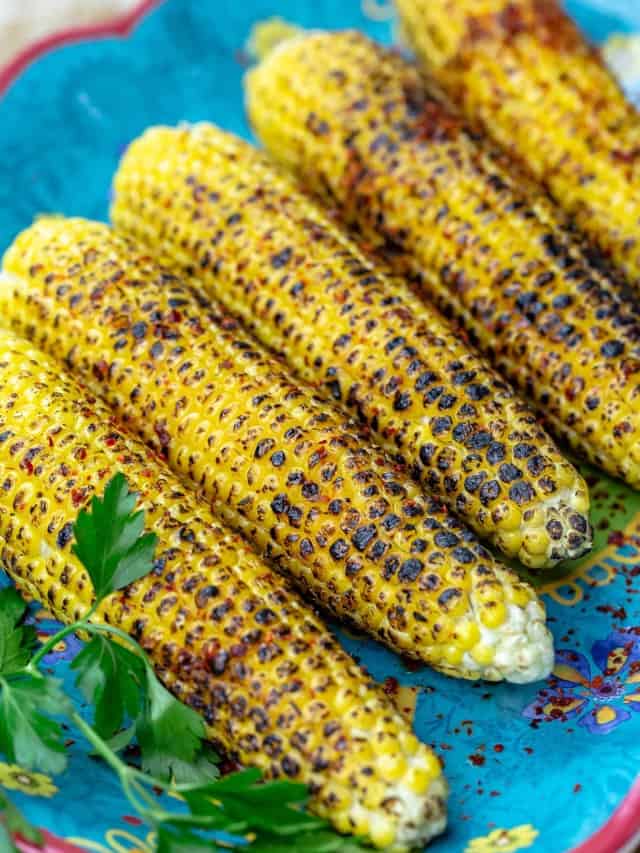 How To Cook Corn On The Cob (Three Ways!) - The Mediterranean Dish