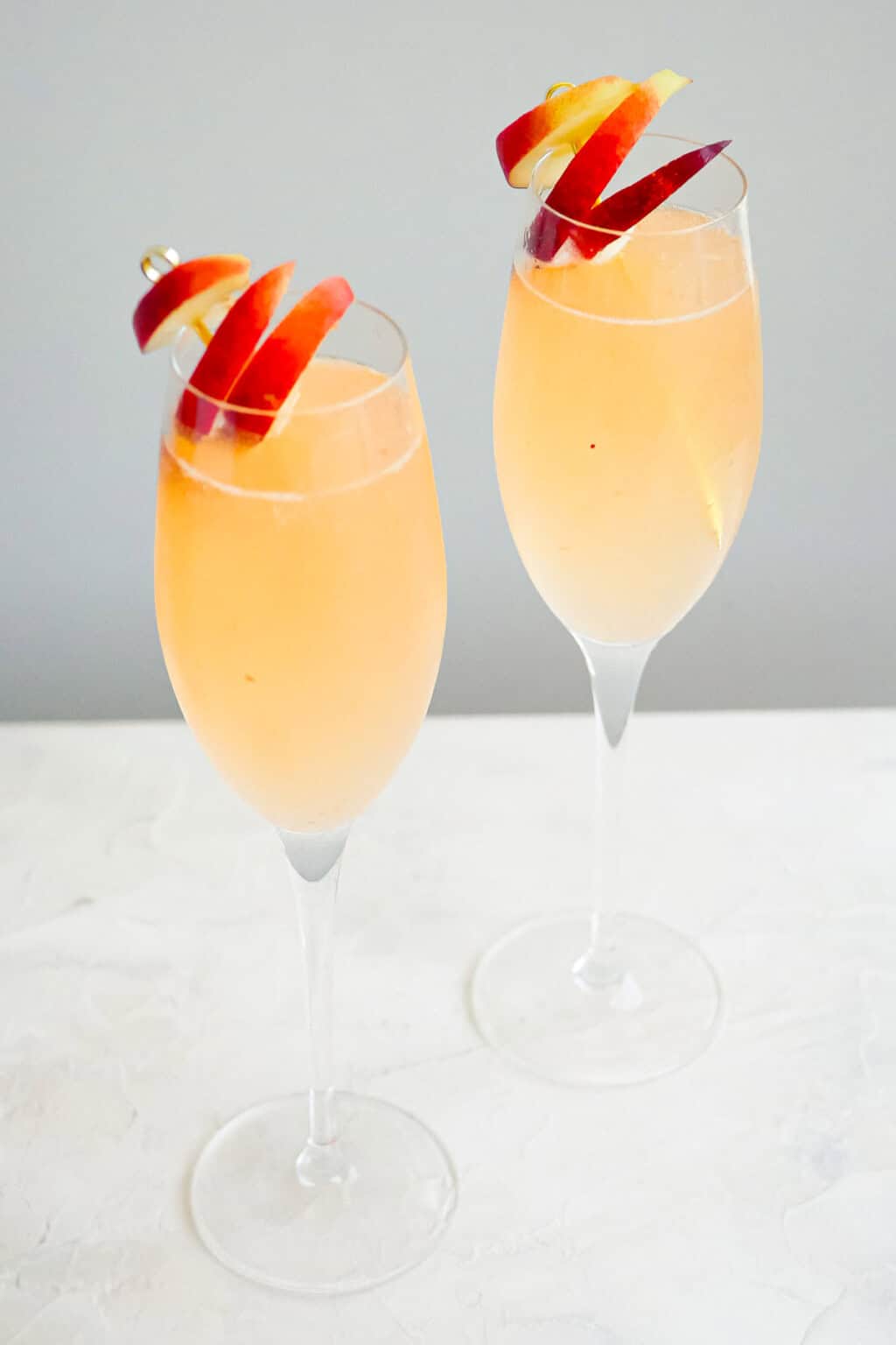 Peach Bellini | The Mediterranean Dish