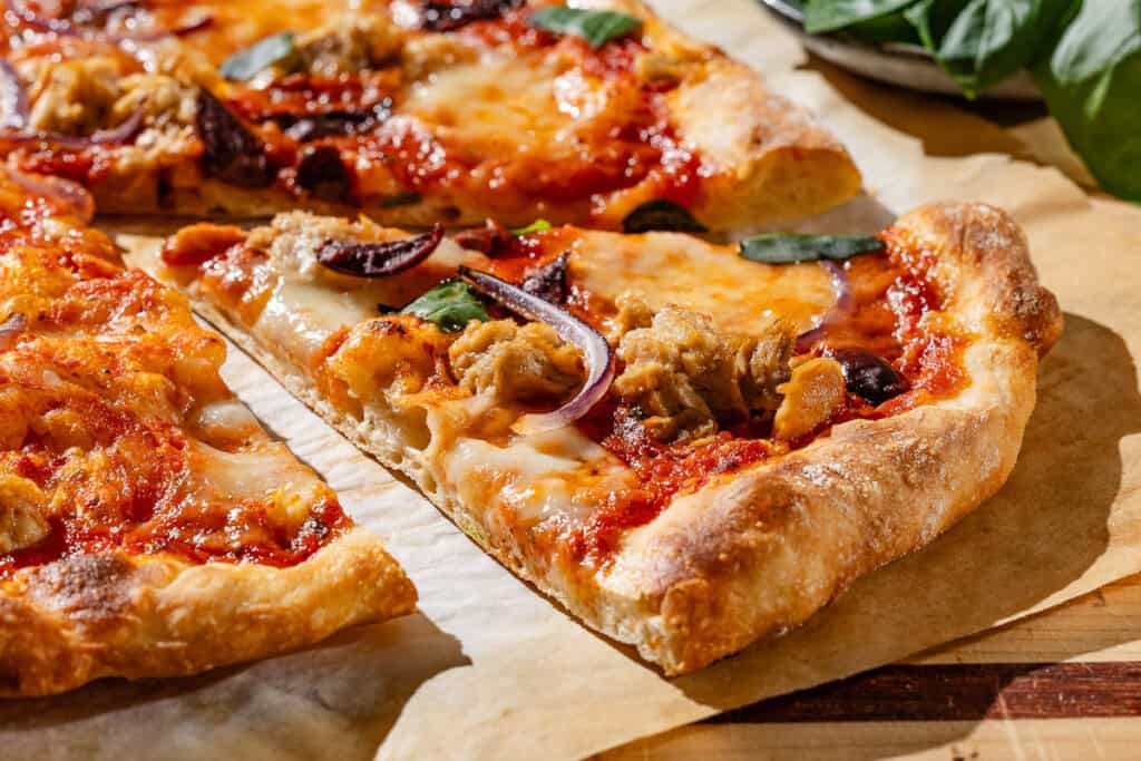 Tuna Pizza (Pizza Tonno e Cipolla) | The Mediterranean Dish