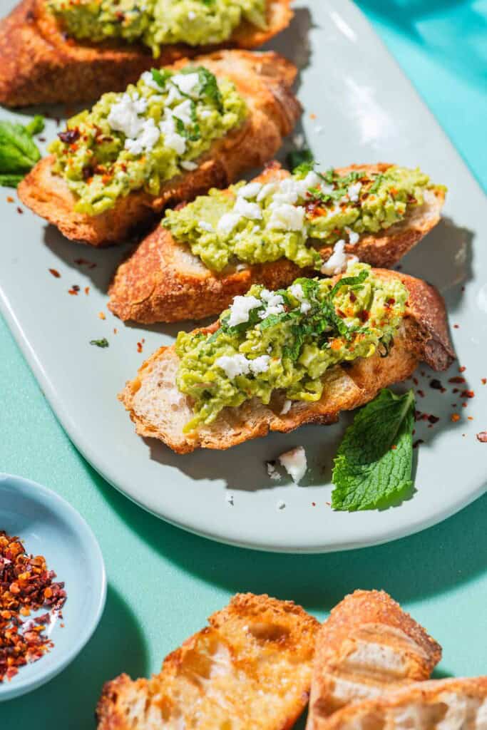 Smashed Peas on Toast | The Mediterranean Dish Smashed Peas on Toast | The Mediterranean Dish