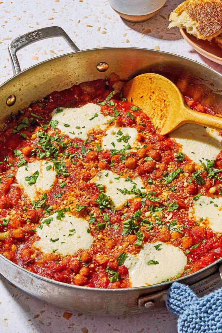 Chickpeas in Tomato Sauce | The Mediterranean Dish