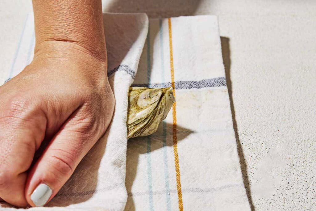 How to Shuck Oysters | The Mediterranean Dish