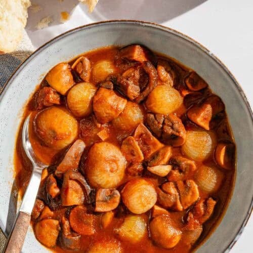 Greek Mushroom Stew (Manitaria Stifado) - The Mediterranean Dish