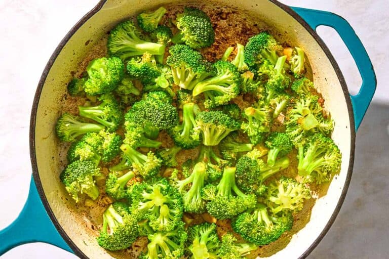30-Minute Chicken and Broccoli Skillet Dinner