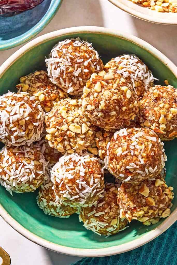 Date Energy Balls Recipe with Coconut and Almonds